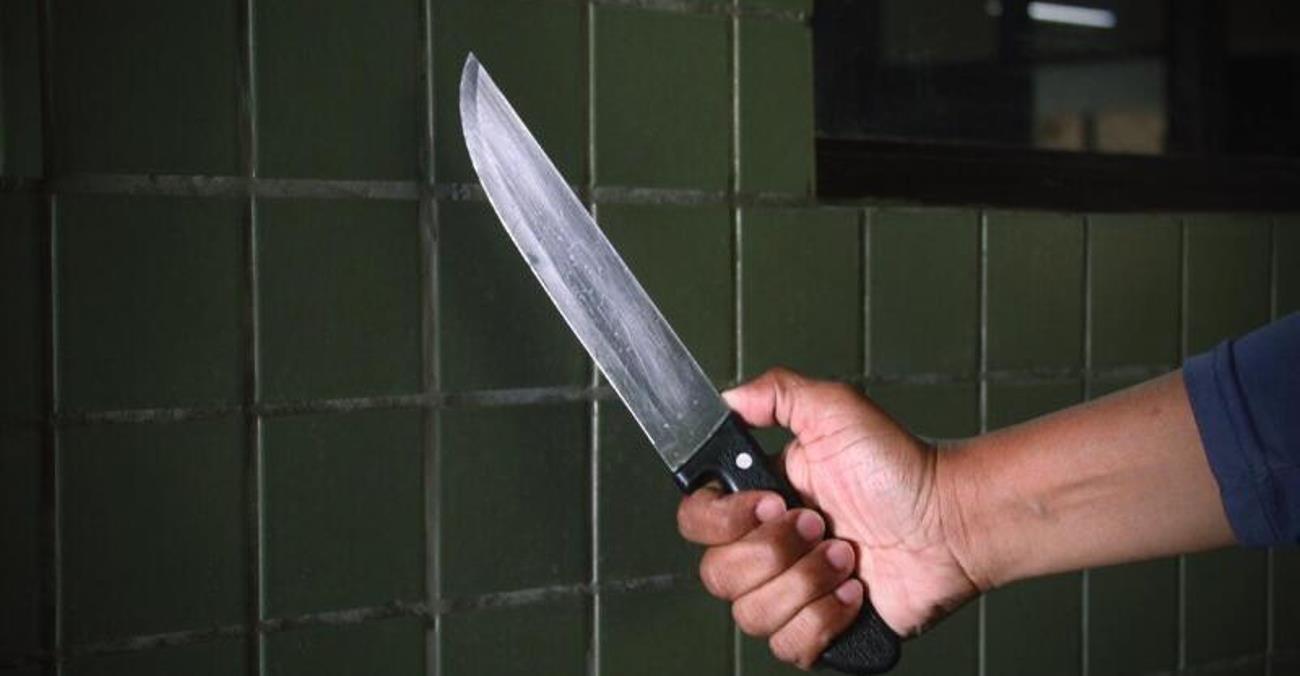 Vítima é internada em estado grave após receber facada em Serv Festas
