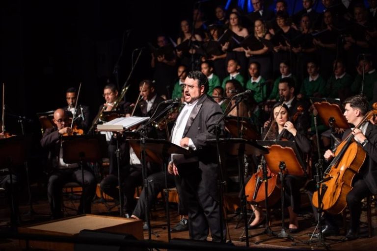 Maestro e tenor Franco Piérre promove oficina de canto lírico em Rio Preto