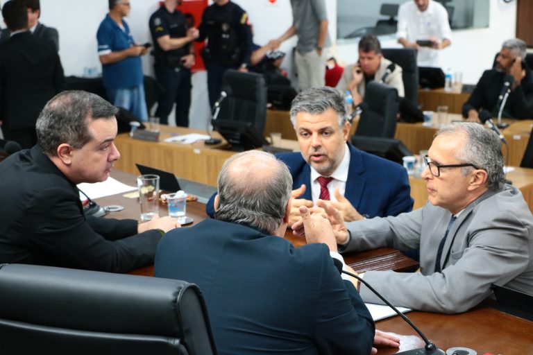 Câmara contesta ação de Rillo e defende validade de sessão que votou a LDO